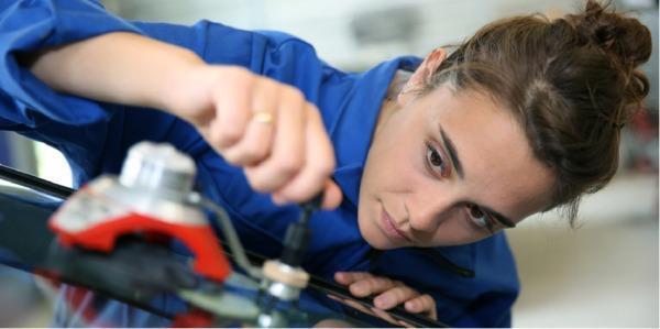 9 skills that motor mechanic employers look for – Study in Melbourne ...